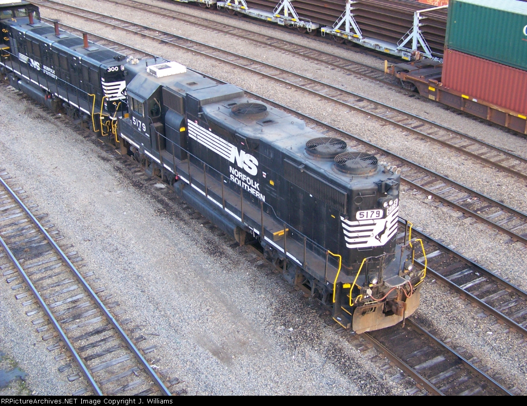 NS 5179 roof view